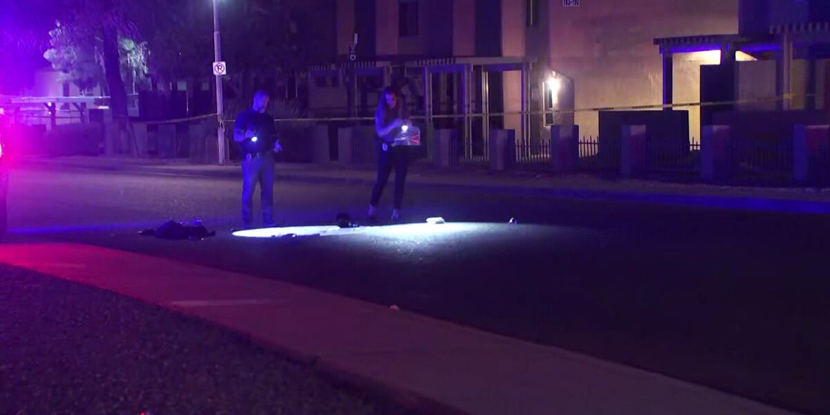 Woman killed, 2 others hurt in shooting involving 2 cars in south Phoenix Woman killed, 2 others hurt in shooting involving 2 cars in south Phoenix